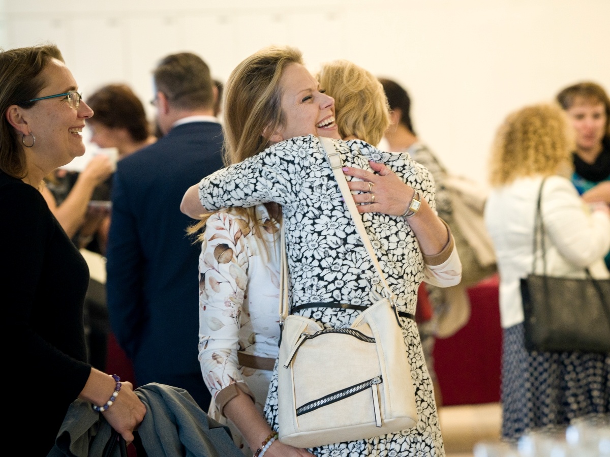 Stříbrná promoce slavila úspěch. Zúčastnilo se jí na 90 absolventů ...