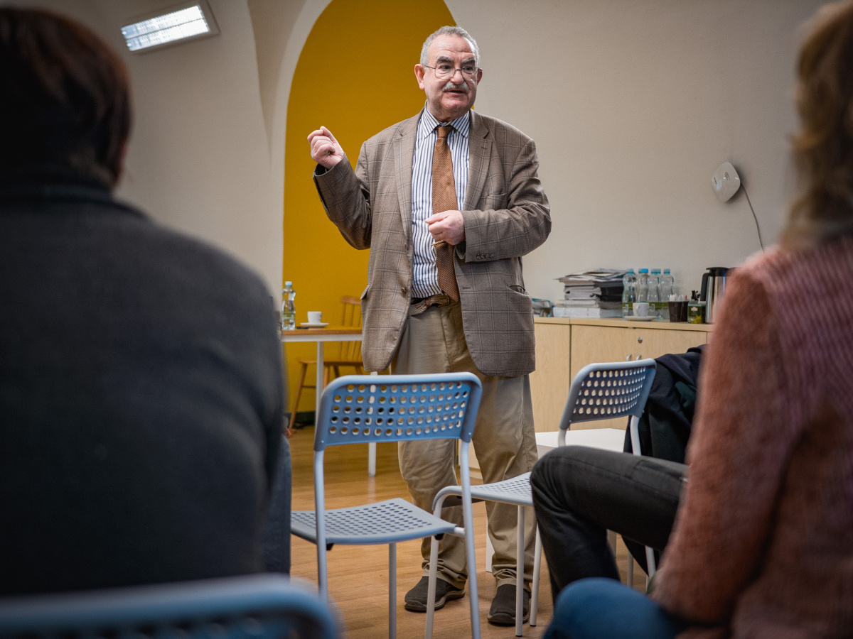 David Tománek a Tomáš Halík besedovali s doktorandy: Žurnál Online ...