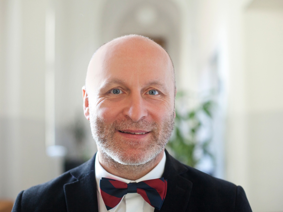 Peter Tavel hostem Lucie Výborné na Radiožurnálu: Žurnál - News & Events